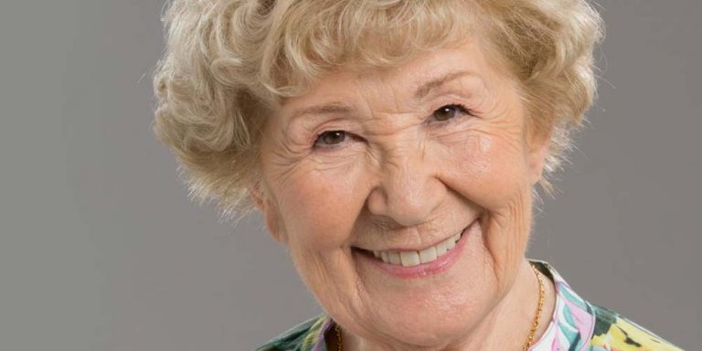 Manuela Maria - Repórter Sombra